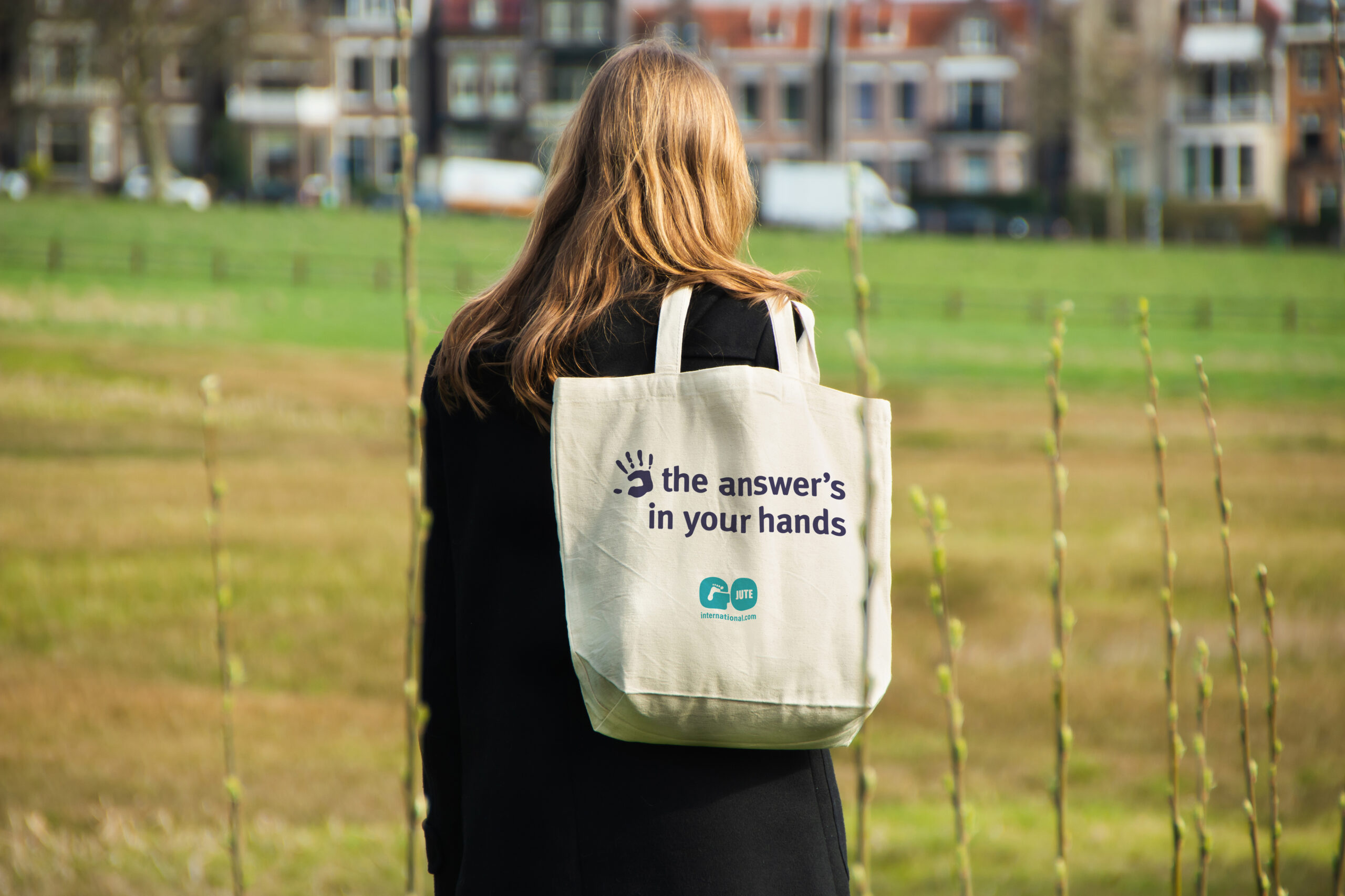 Why Sustainable Bags Are Better Than Single-Use Paper Bags - GoJute ...